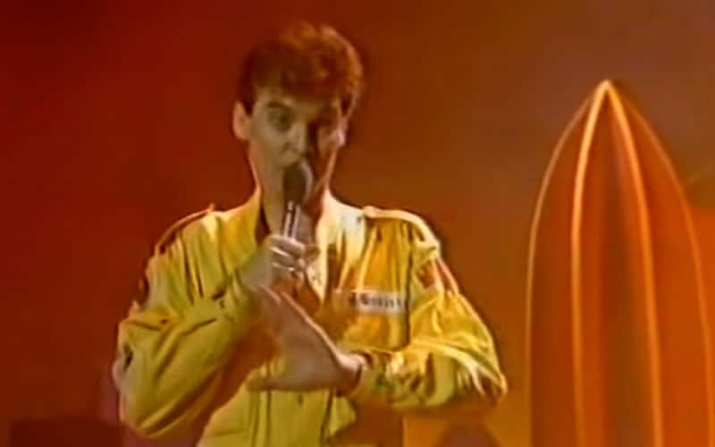 The 80's And 90's TV Shows Everyone Had to Watch in The UK