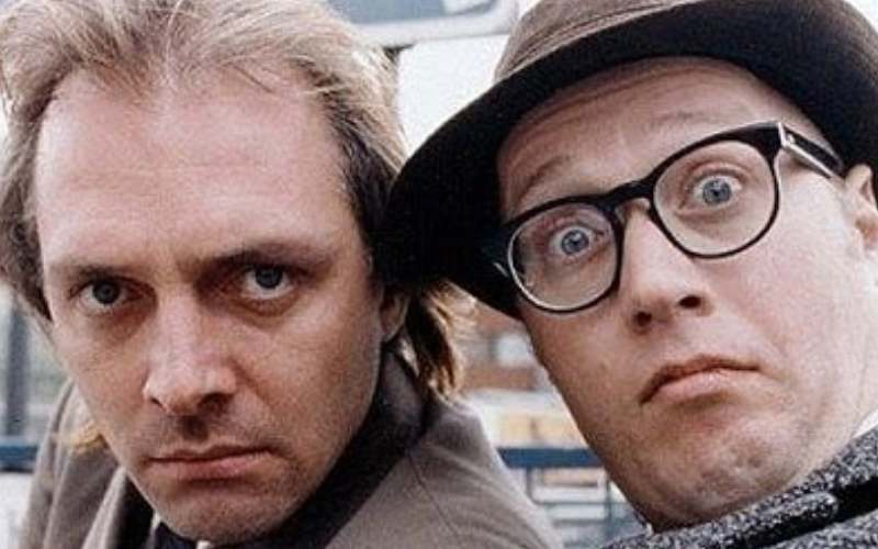 The Brilliant British Sitcoms From The 90's And Where To Watch Them